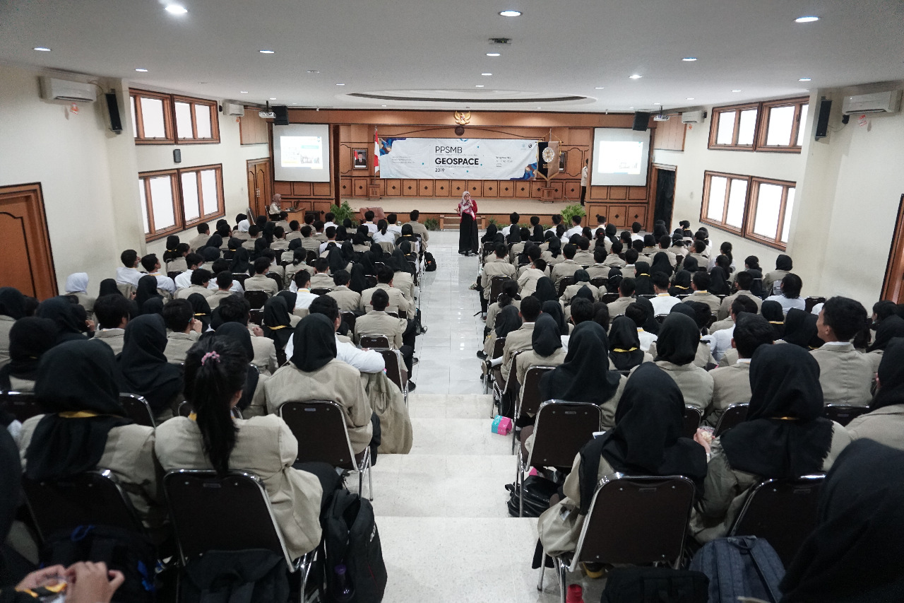 Perpustakaan dalam PPSMB Geospace 2019 – Fakultas Geografi