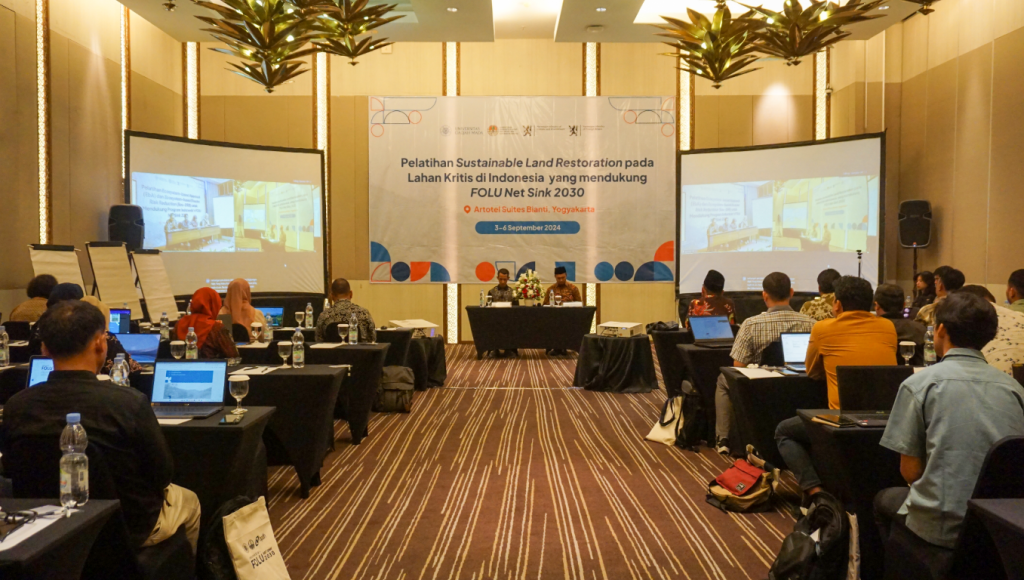 Pelatihan Sustainable Land Restoration pada Lahan Kritis di Indonesia ...
