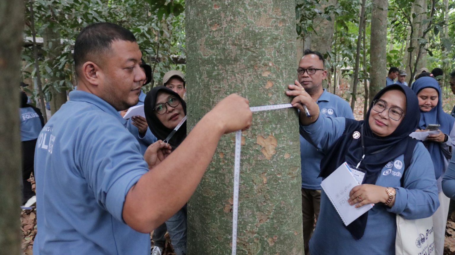 Pembukaan Pelatihan Ecosystem-based Approach (EbA) dan Ecosystem-based ...